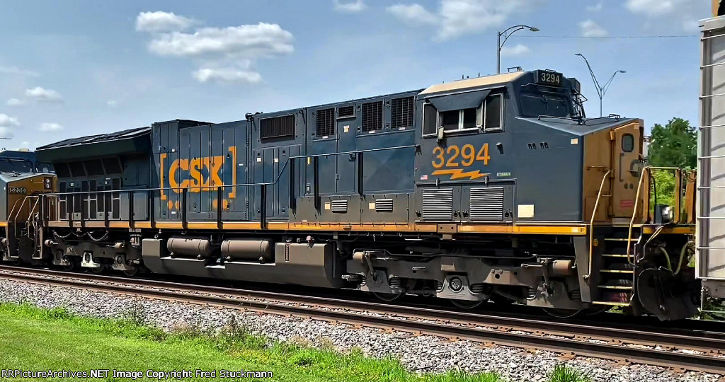 CSX 3294 finishes my visit.